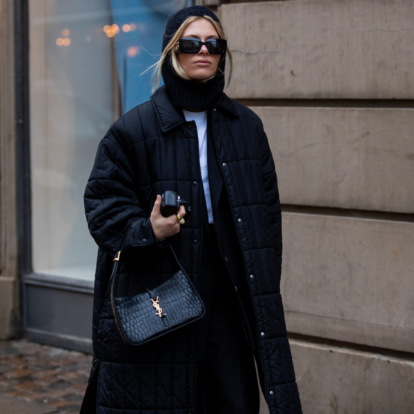 Módní dámské pokrývky hlavy na podzim a zimu 2023/2024 - Runway modivo.cz